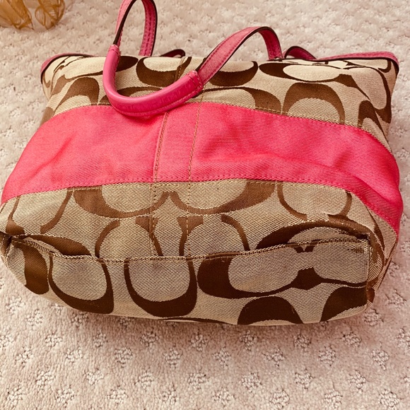 Coach | Bags | Authentic Coach Signature C | Poshmark